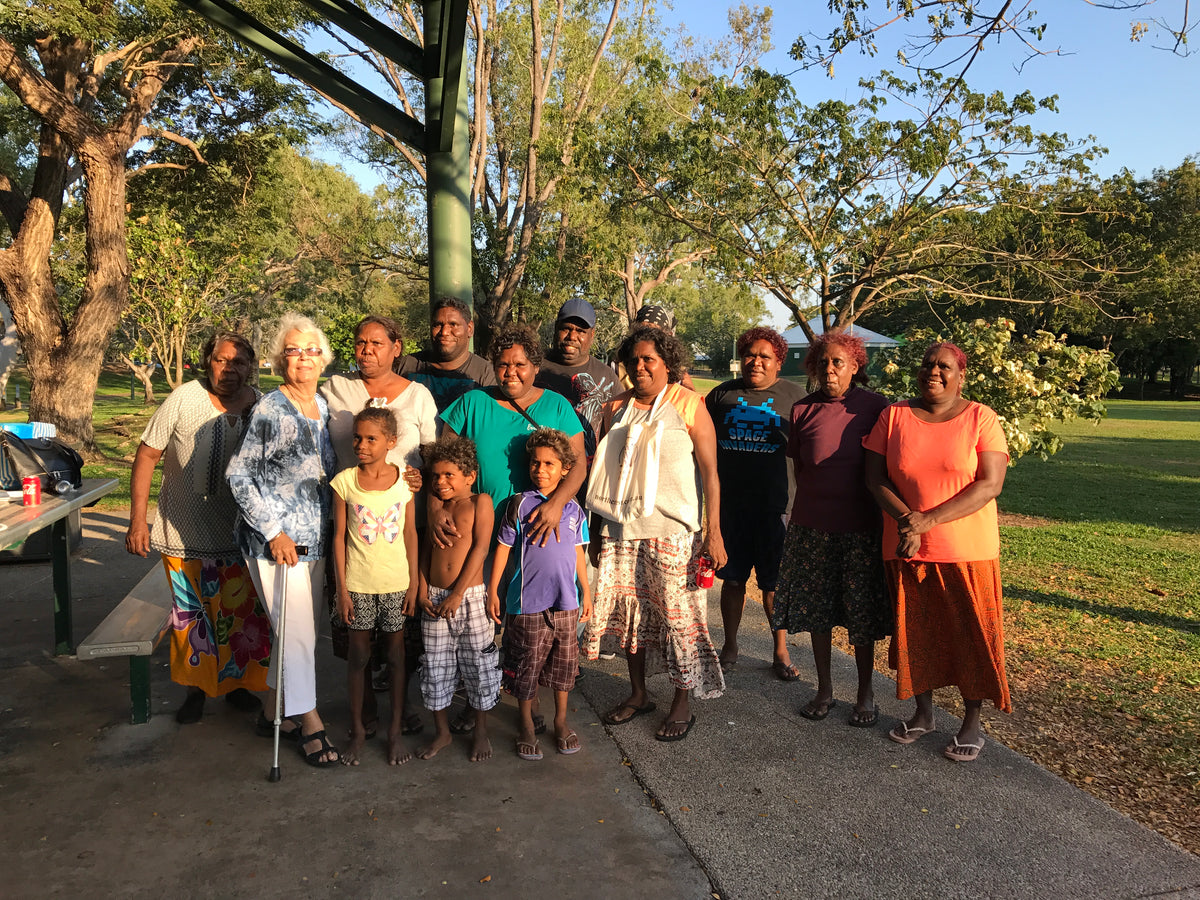 Aboriginal Art by The Numina Family | Raintree Art